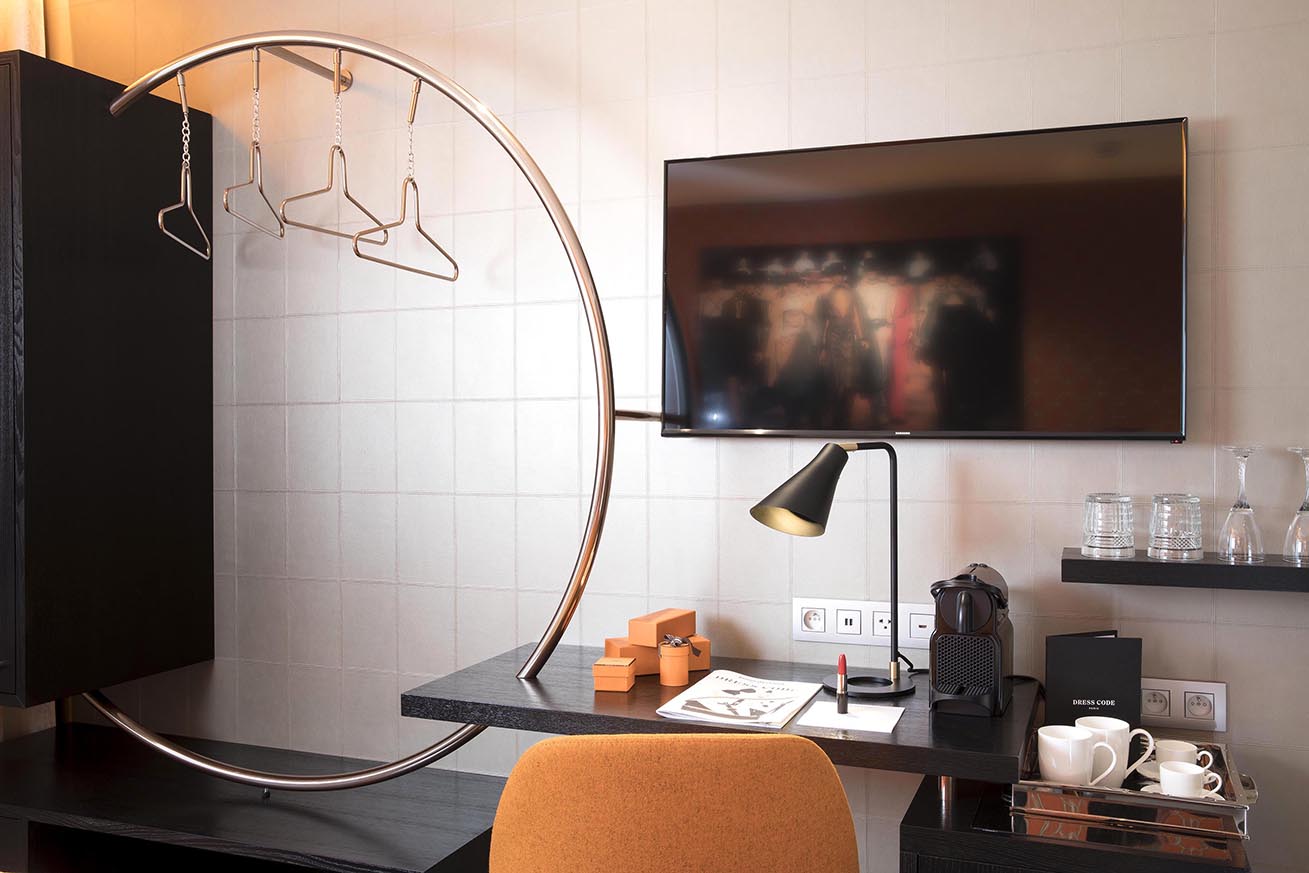 DRESS CODE HOTEL.... Experiencia parisina - Revista Casas